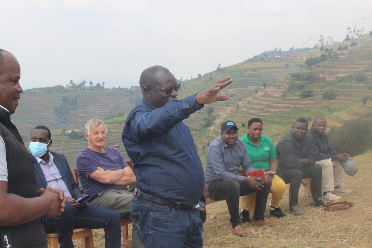 Mission with Livelihoods Funds President Bernard Giraud in South Rwanda for a Potential REDD+ ...